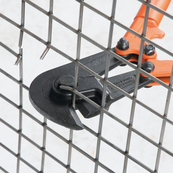 Flat hat bolt cutter for rod irons, bolts and electrowelded mesh for ...